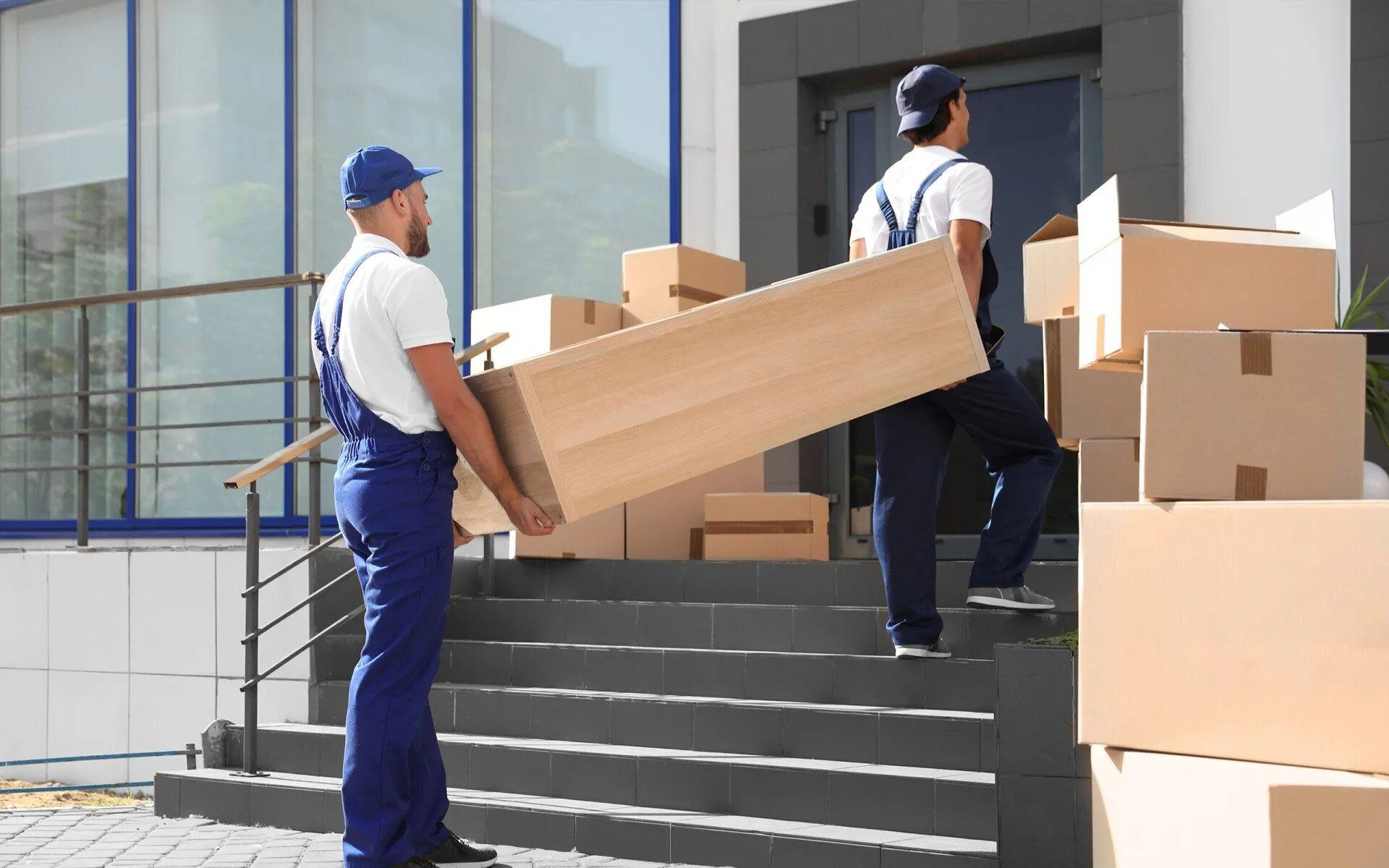 Fast-Track Your Career: Top Moving Jobs in the USA!
