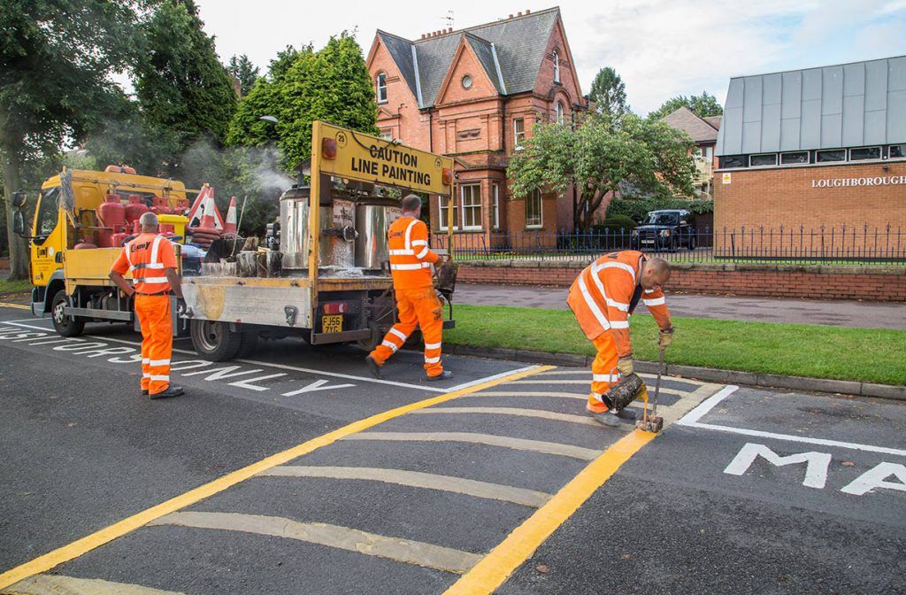 EARN UPTO £43/HOUR WITH ROAD MARKING JOBS | EXPERIENCE NOT COMPULSORY ...
