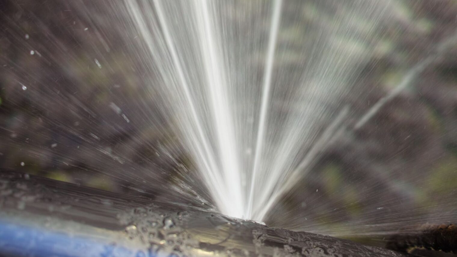 Detect Water Leaks Early: 3 Key Warning Signs!